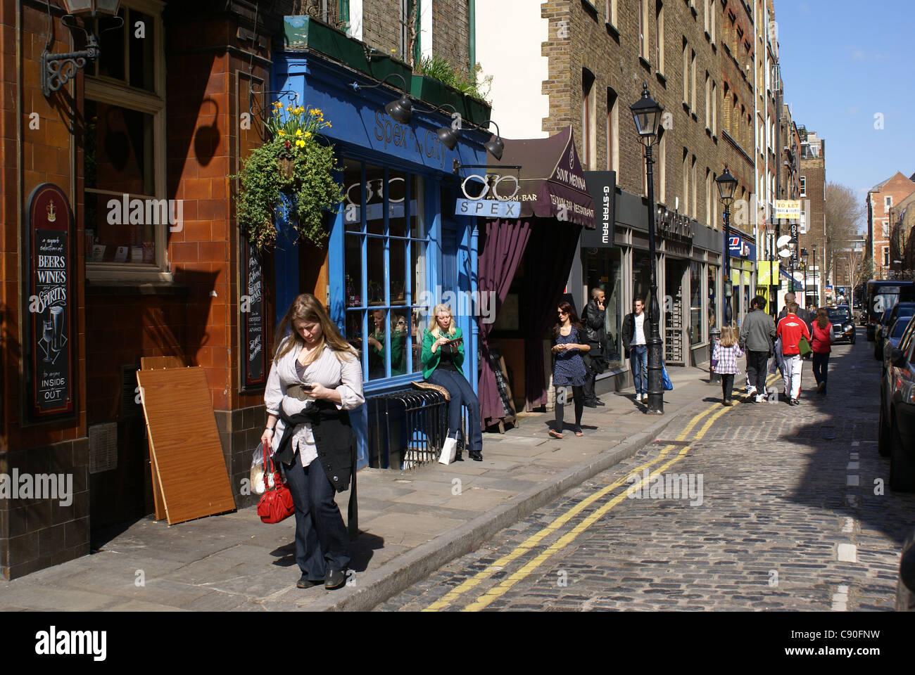 London Cobblestone Street England High Resolution Stock Photography and ...