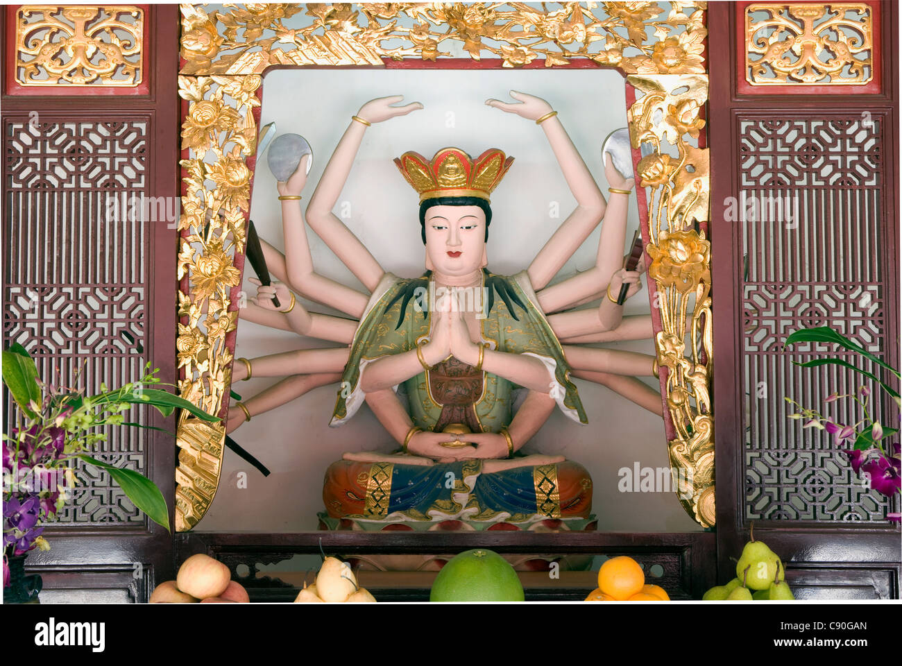 Goddess of mercy chinese temple hi-res stock photography and images - Alamy