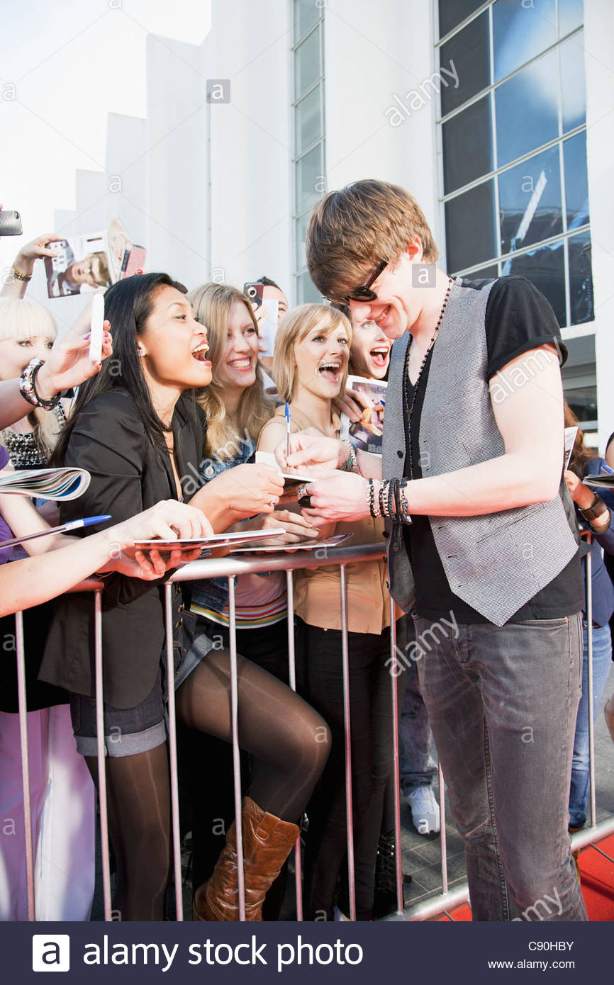 Celebrity Red Carpet Stock Photos & Celebrity Red Carpet Stock Images ...