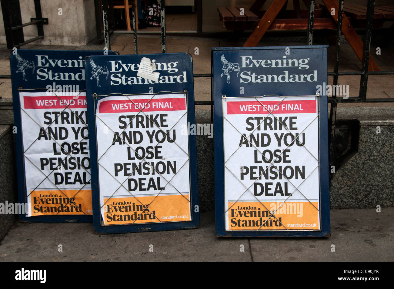 Placard advertising hi-res stock photography and images - Alamy