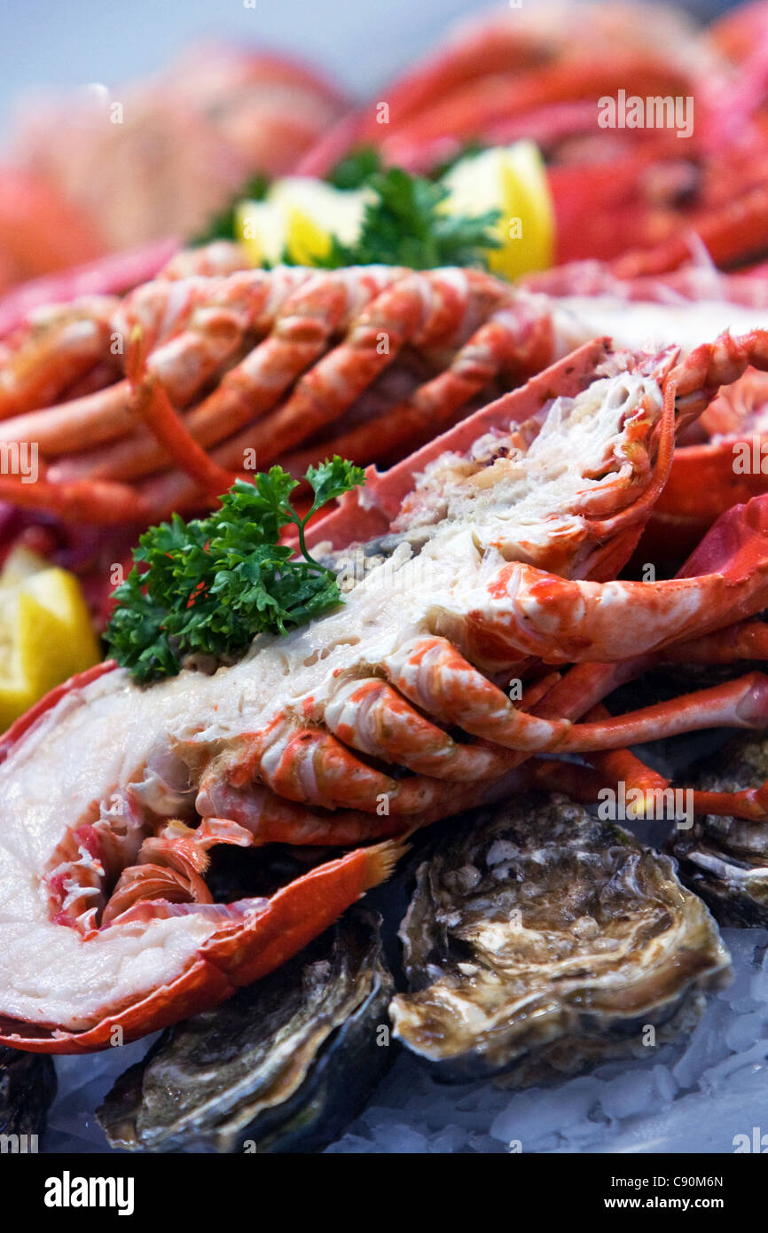 Fresh seafood hi-res stock photography and images - Alamy