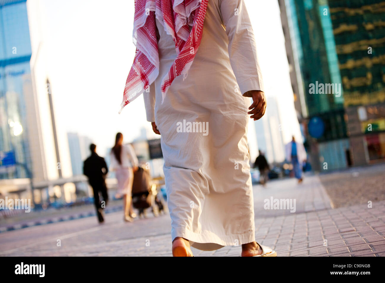 Kandura hi-res stock photography and images - Alamy