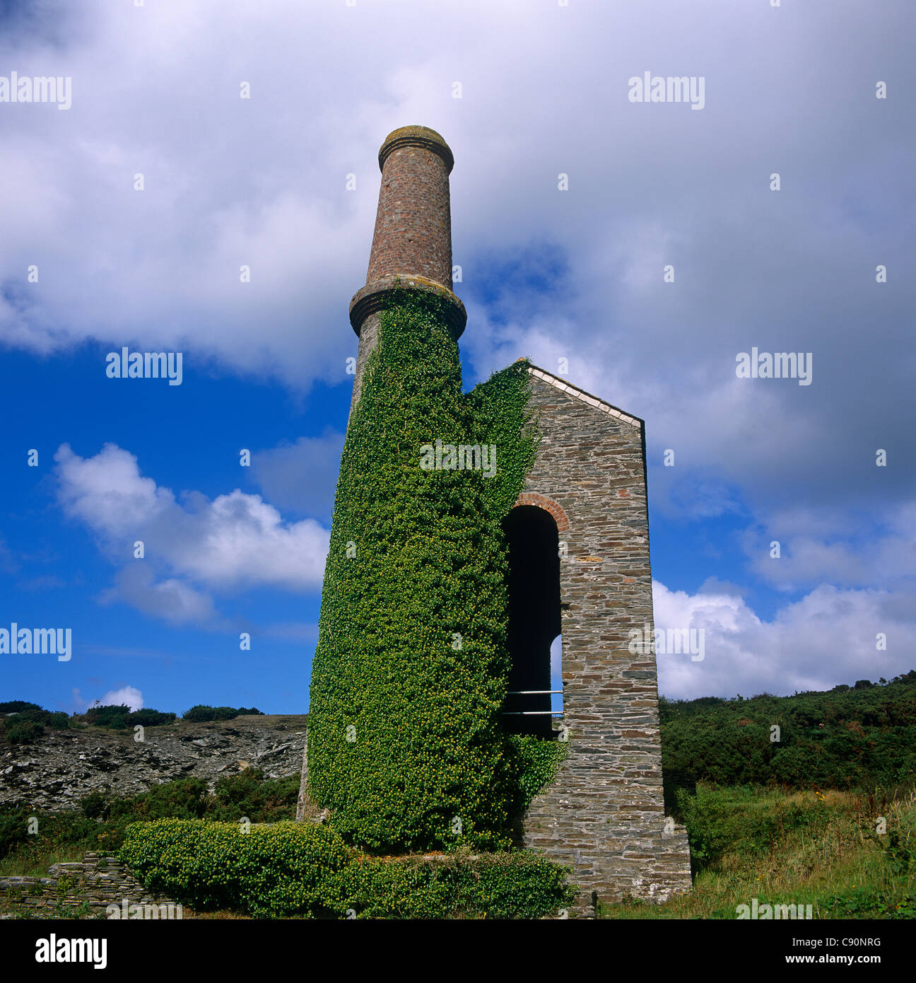 Square engine house hi-res stock photography and images - Alamy