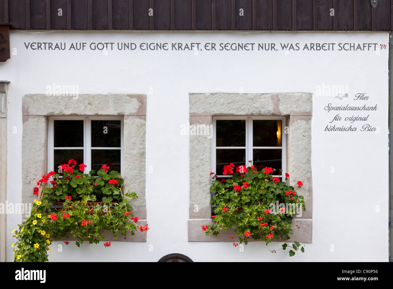 Restaurant facade windows hi-res stock photography and images - Alamy
