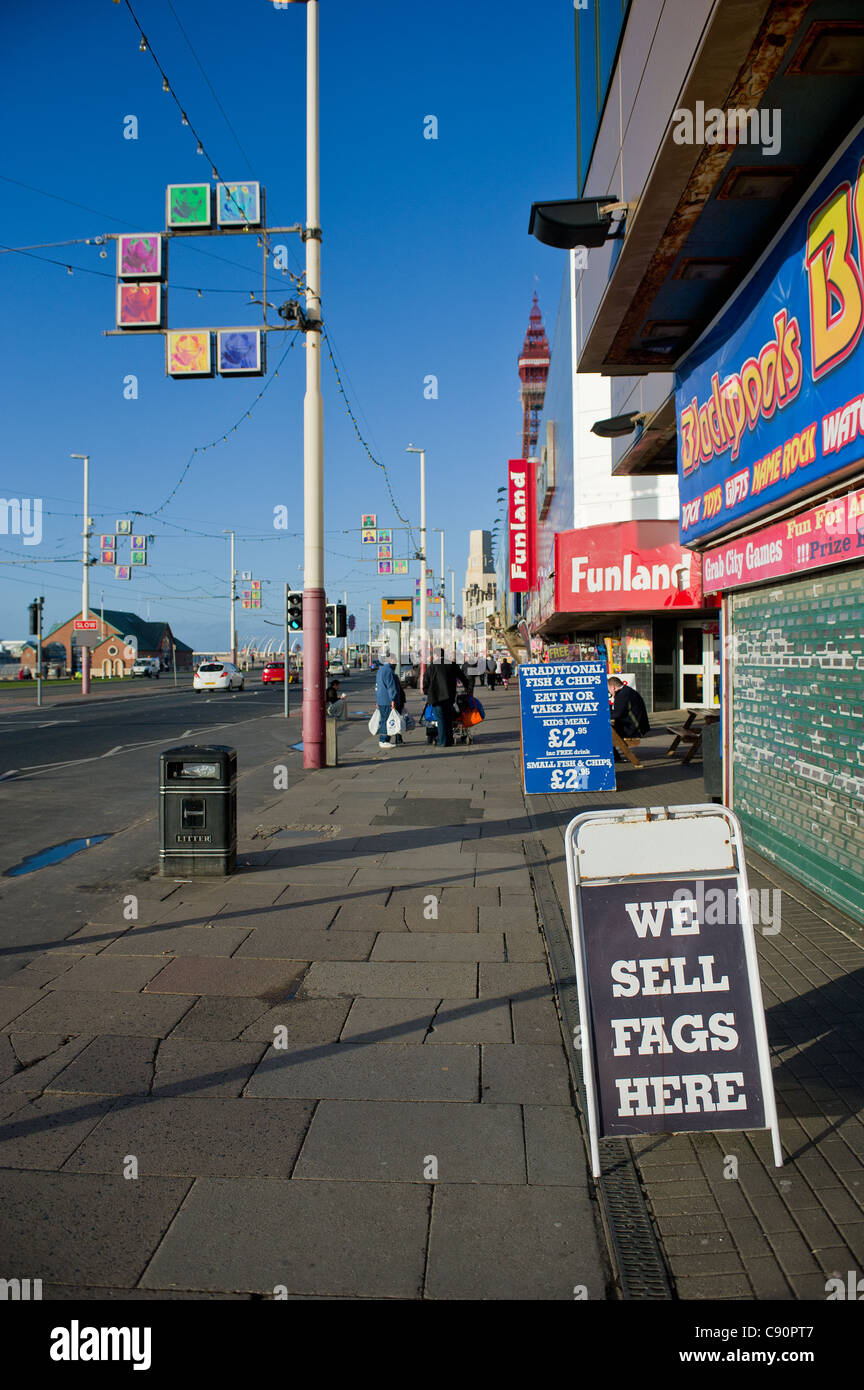 Blackpool promenade hi-res stock photography and images - Alamy