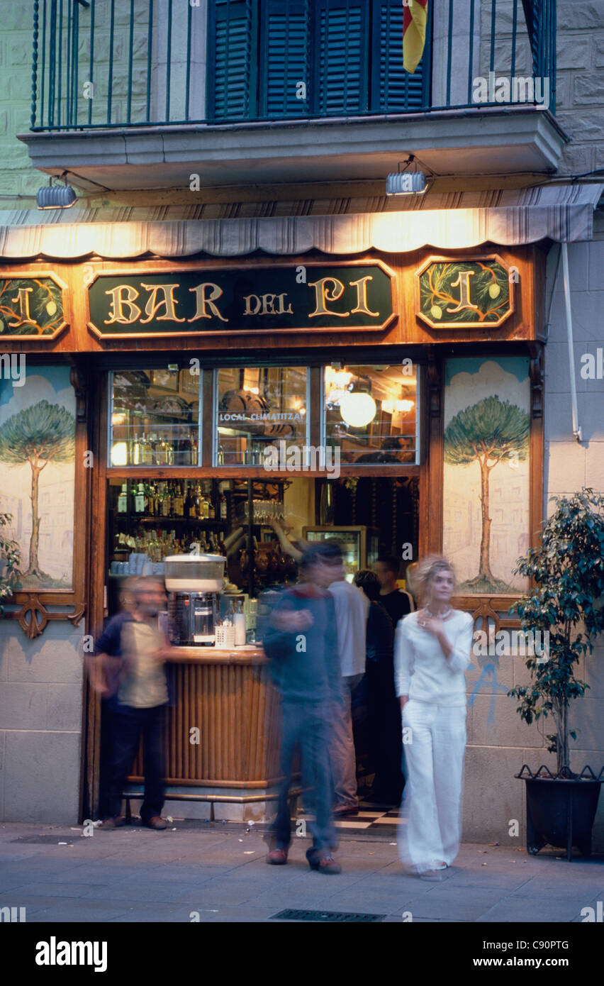 Barcelona bar pi hi-res stock photography and images - Alamy