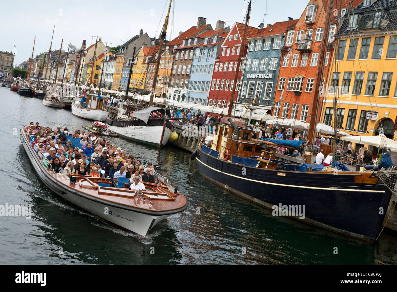 Tourists on a canal cruise, Nyhavn, Copenhagen, Denmark Stock Photo - Alamy