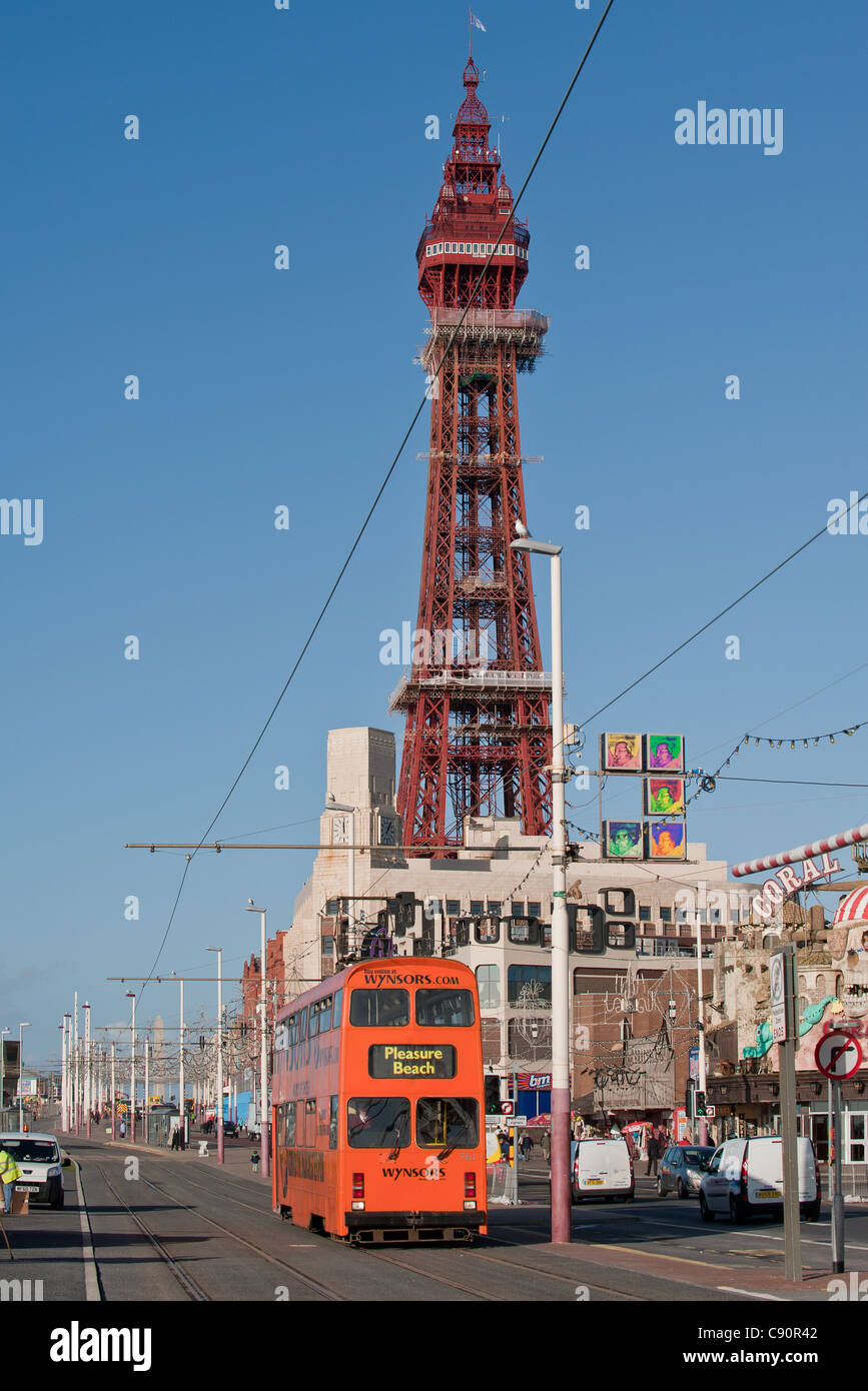 Blackpool tramway hi-res stock photography and images - Alamy