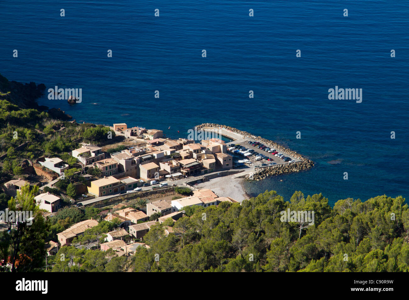 Serra de Tramuntana view small marina of Port de Valldemossa Mallorca ...