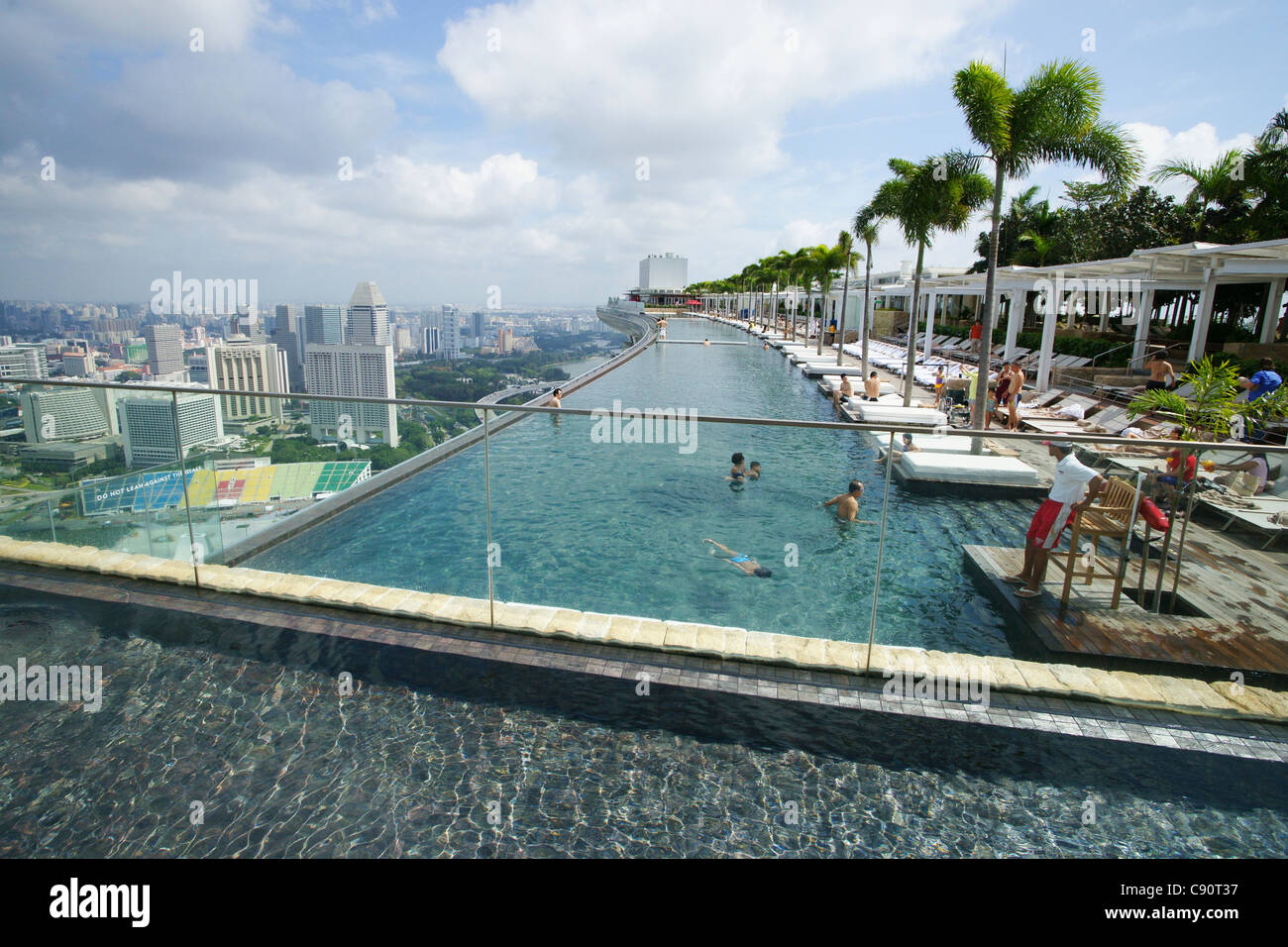 Marina Bay Sands Skypark Infinity Pool