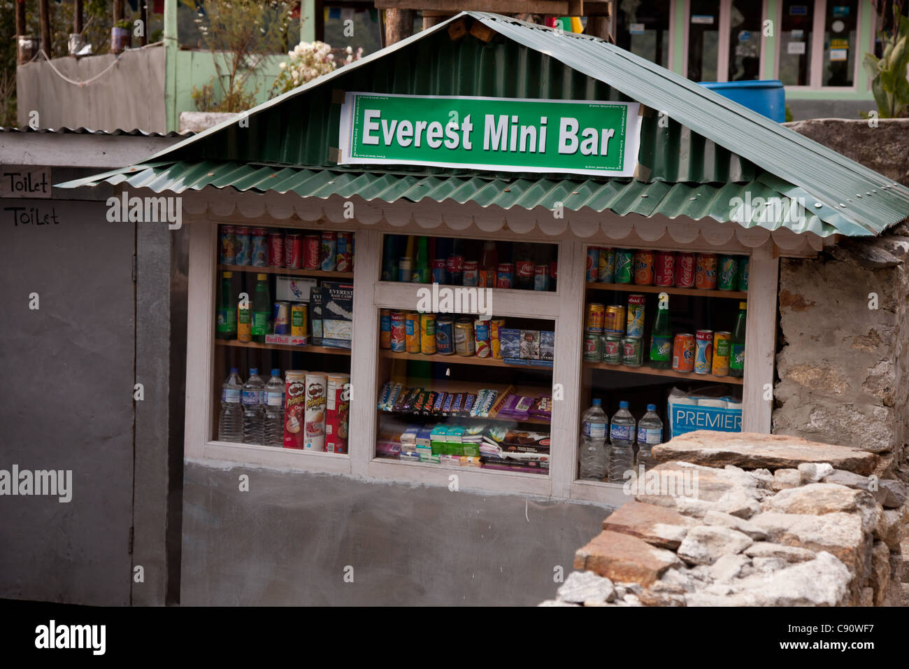 Everest store hi-res stock photography and images - Alamy