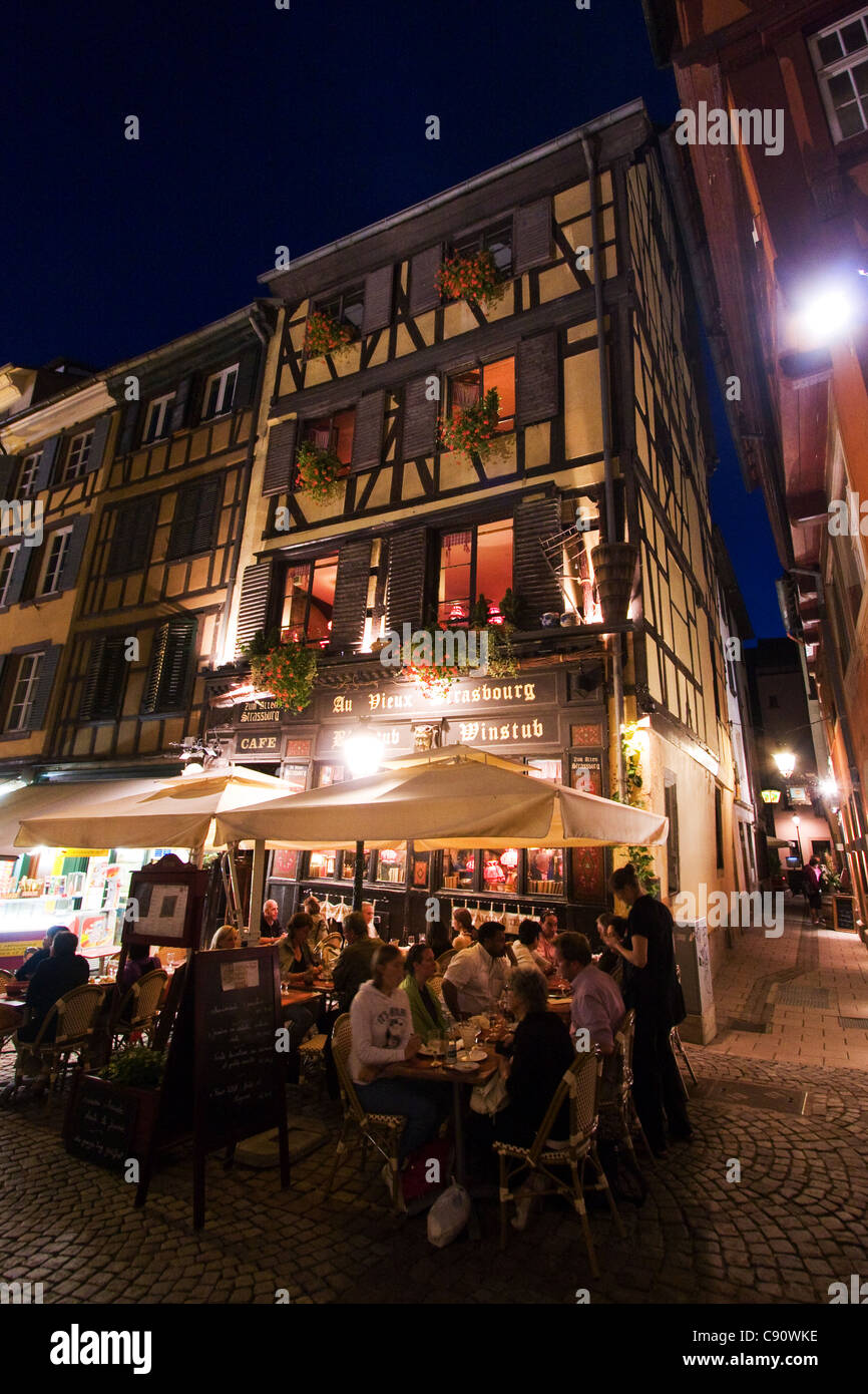 Au Vieux Winstub Strasbourg France Stock Photo - Alamy