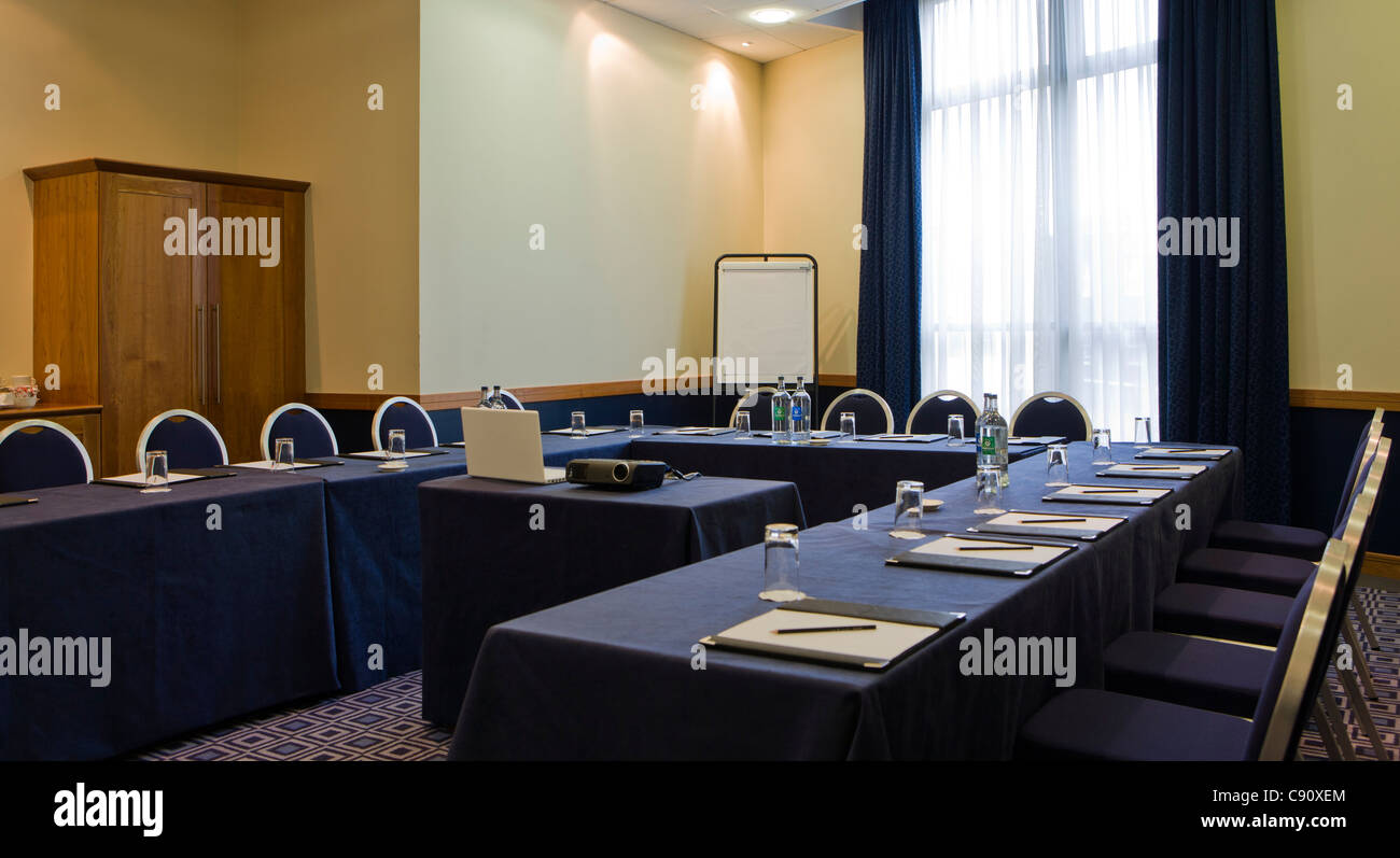 EMPTY MEETING ROOM Stock Photo - Alamy