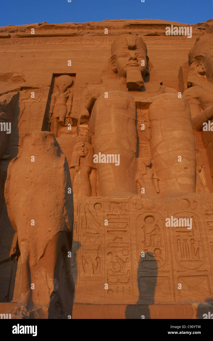 Egyptian art. Great Temple of Ramses II. Colossal statues depicting the ...