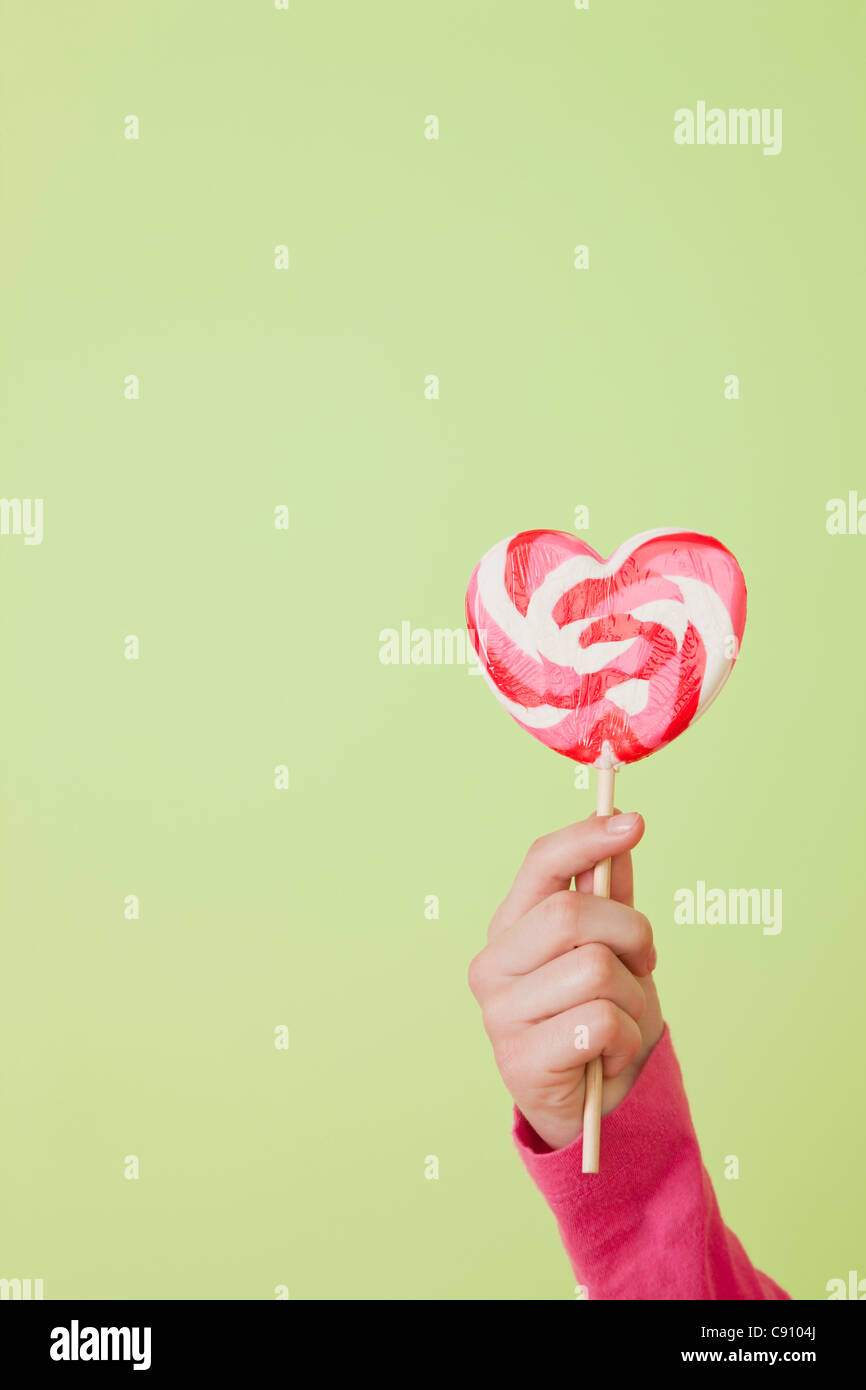 10 to 11 years girl lollipop hi-res stock photography and images - Alamy