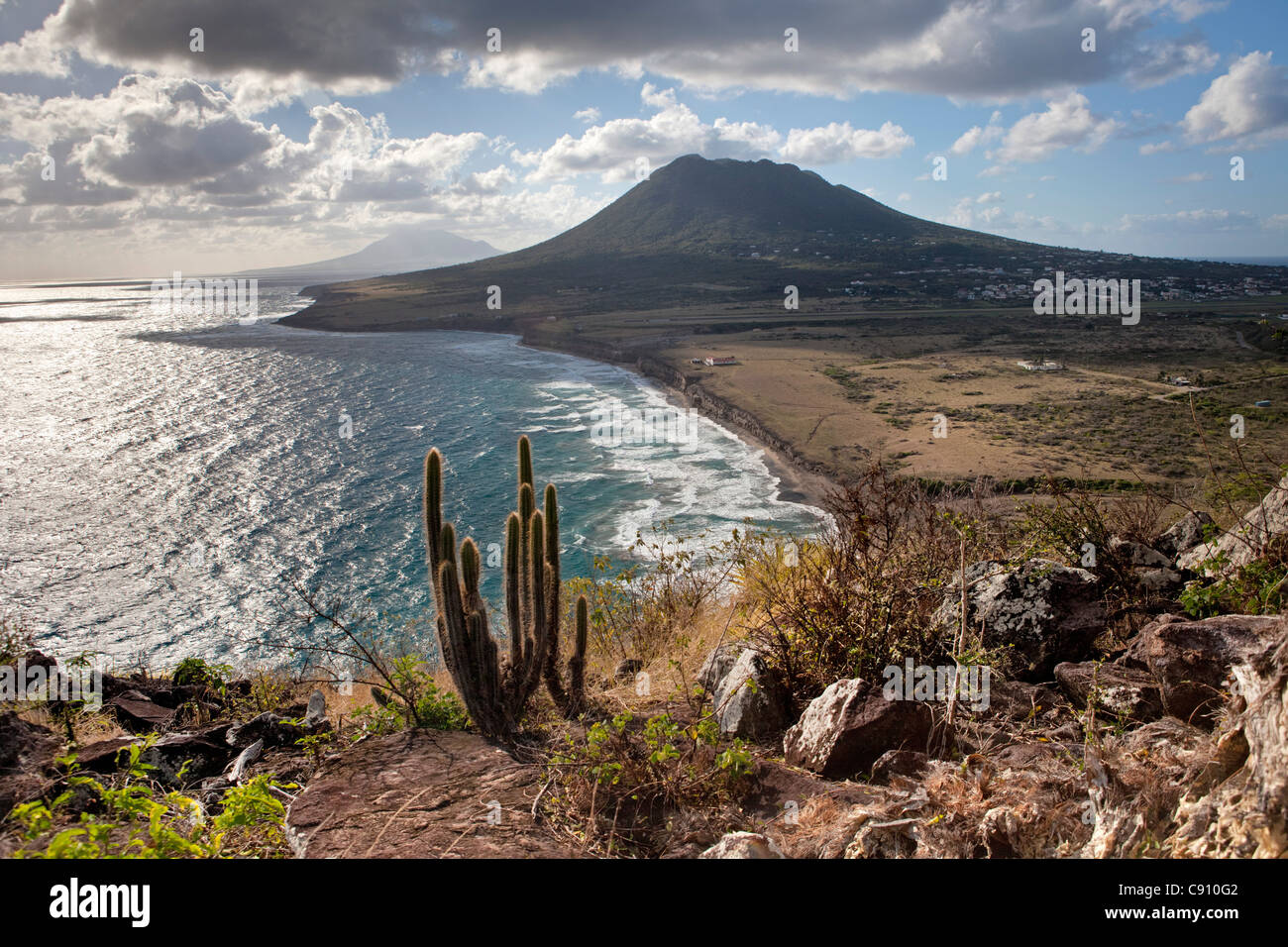 Peaceful hill hi-res stock photography and images - Alamy