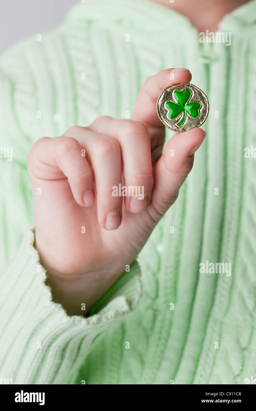 Kid shamrock hi-res stock photography and images - Alamy
