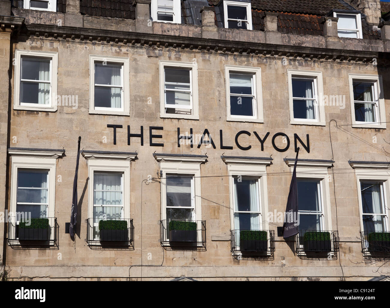 Halcyon hotel bath hi-res stock photography and images - Alamy