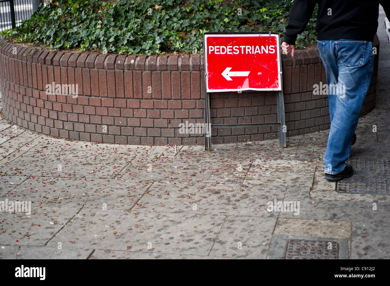 Past a sign hi-res stock photography and images - Alamy