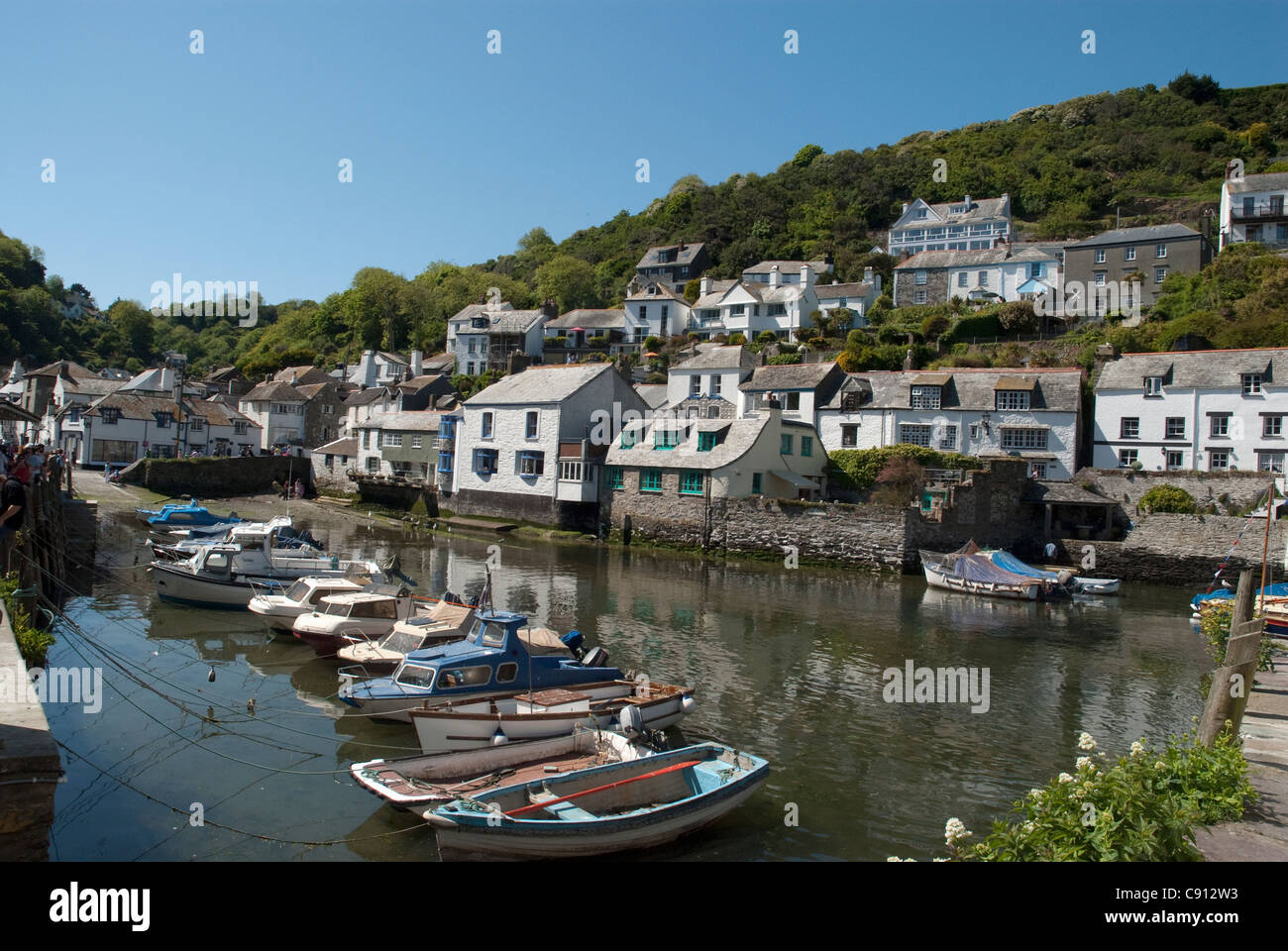 Harbours cornwall hi-res stock photography and images - Alamy