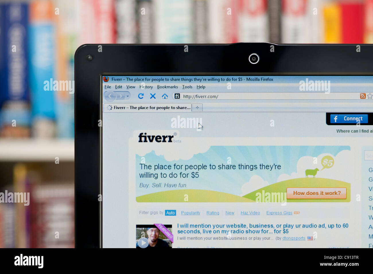 Fiverr homepage hi-res stock photography and images - Alamy