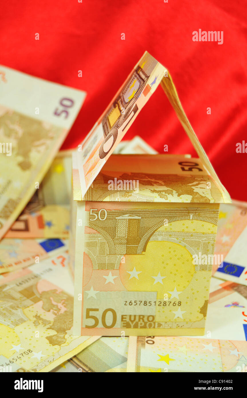 Real estate euros keys hi-res stock photography and images - Alamy