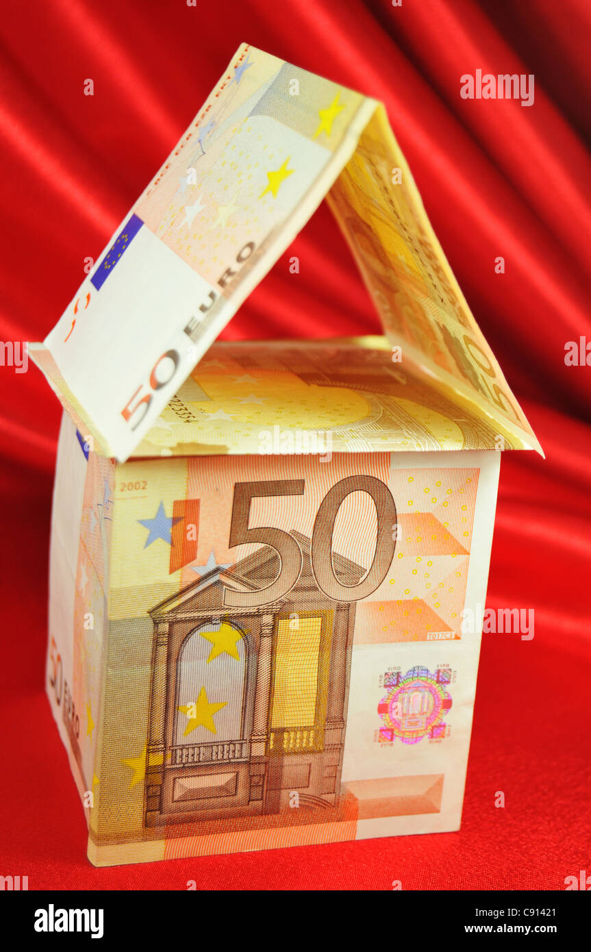 Real estate euros keys hi-res stock photography and images - Alamy