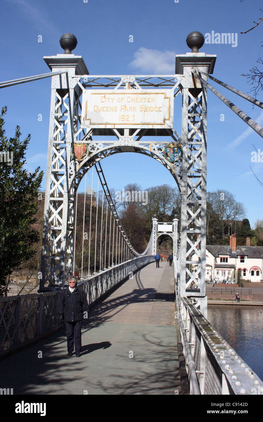 Chester footbridge hi-res stock photography and images - Alamy