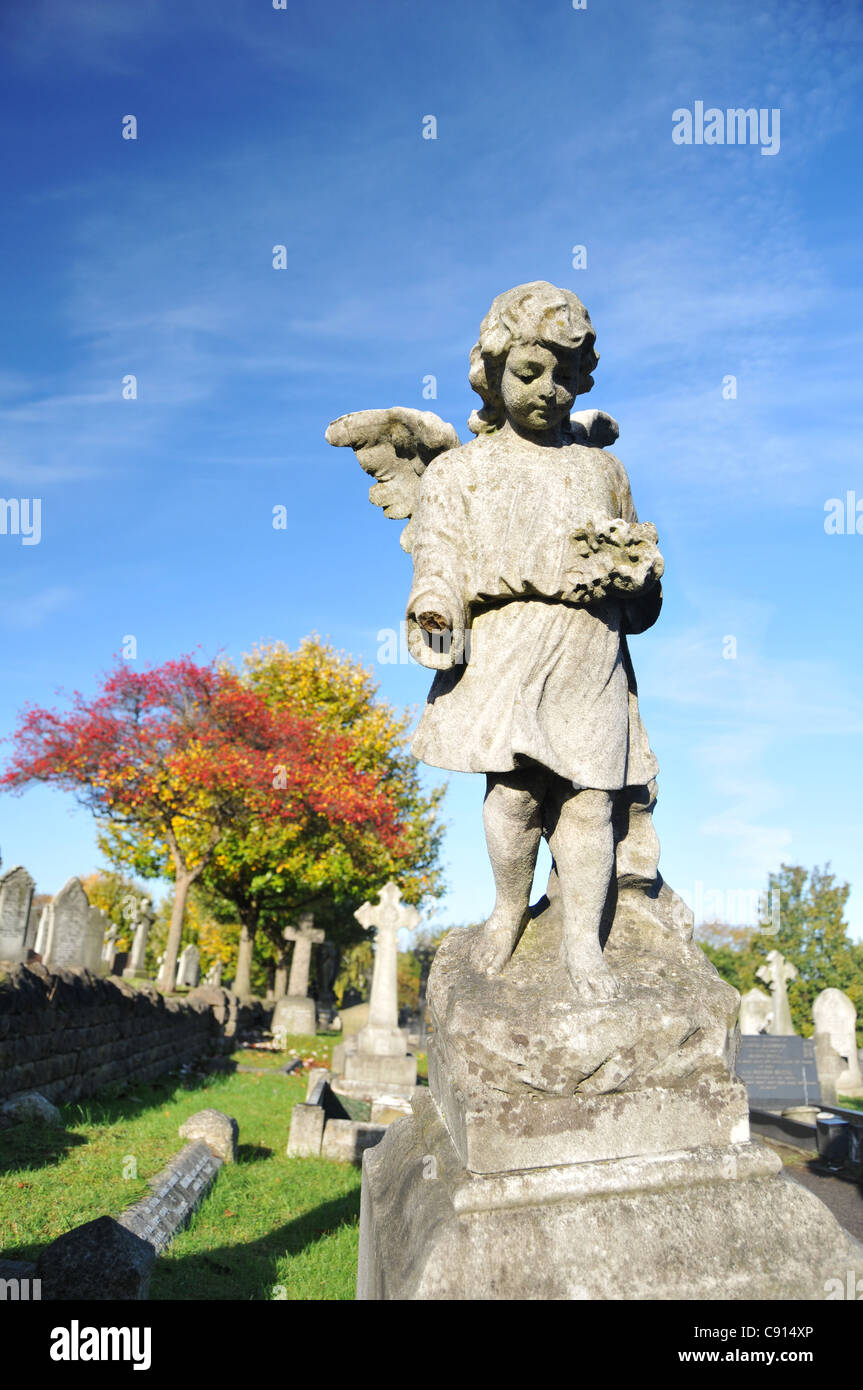 Boy Angel Death Statue High Resolution Stock Photography and Images - Alamy