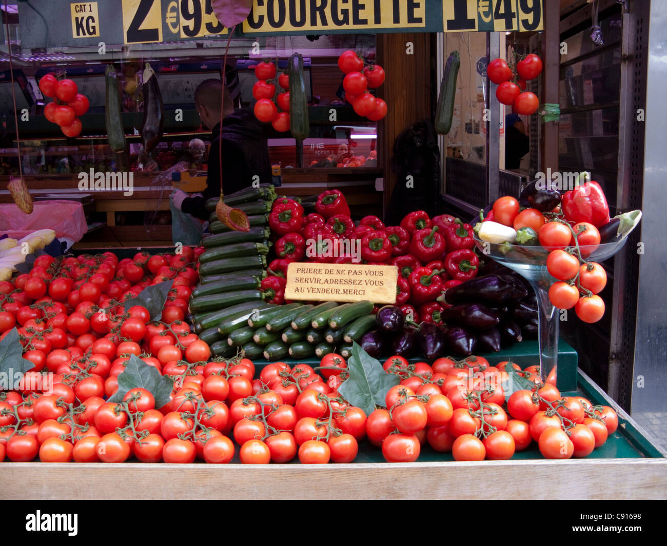 Paris market close up hi-res stock photography and images - Alamy