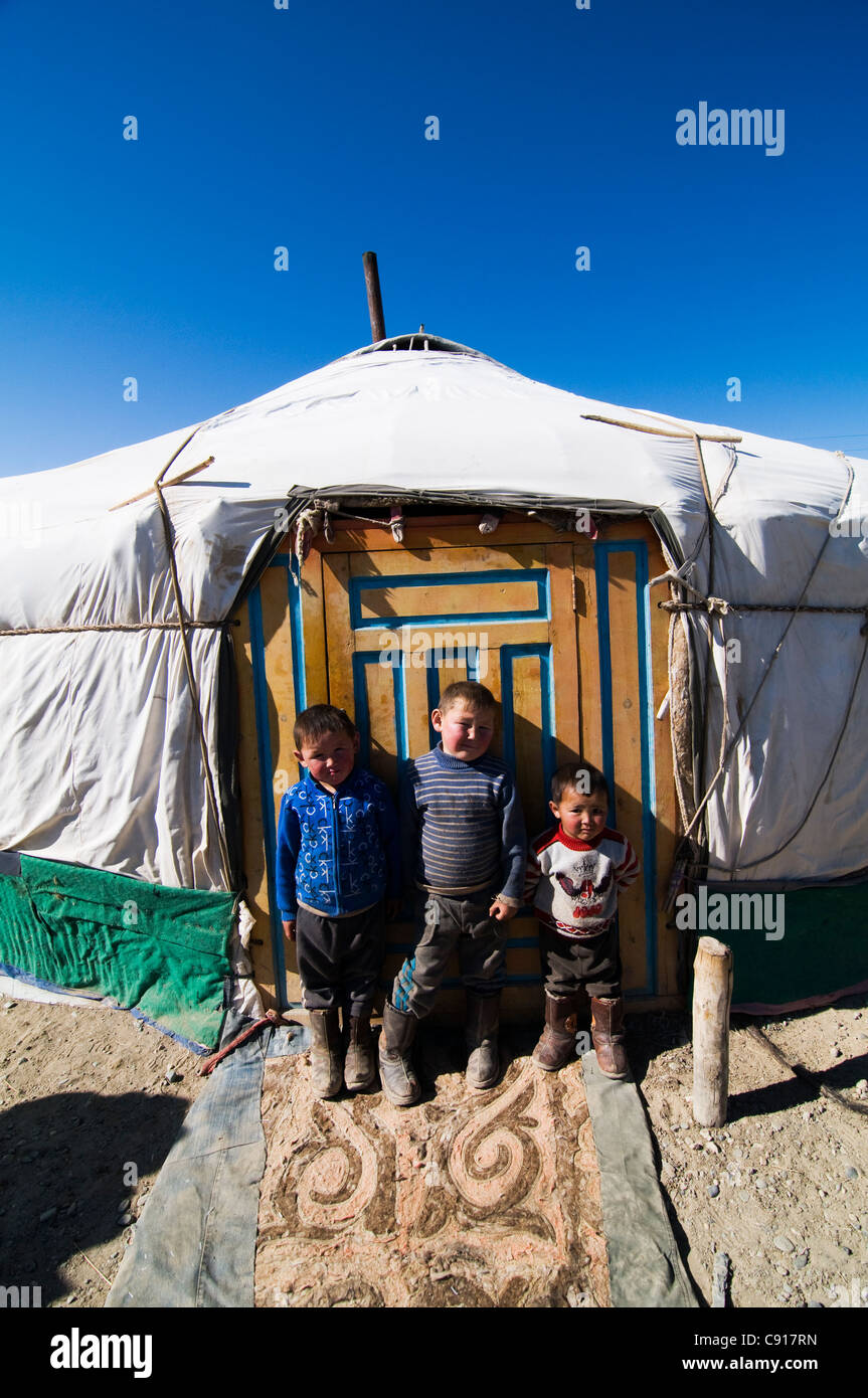 Children kazakhstan hi-res stock photography and images - Alamy