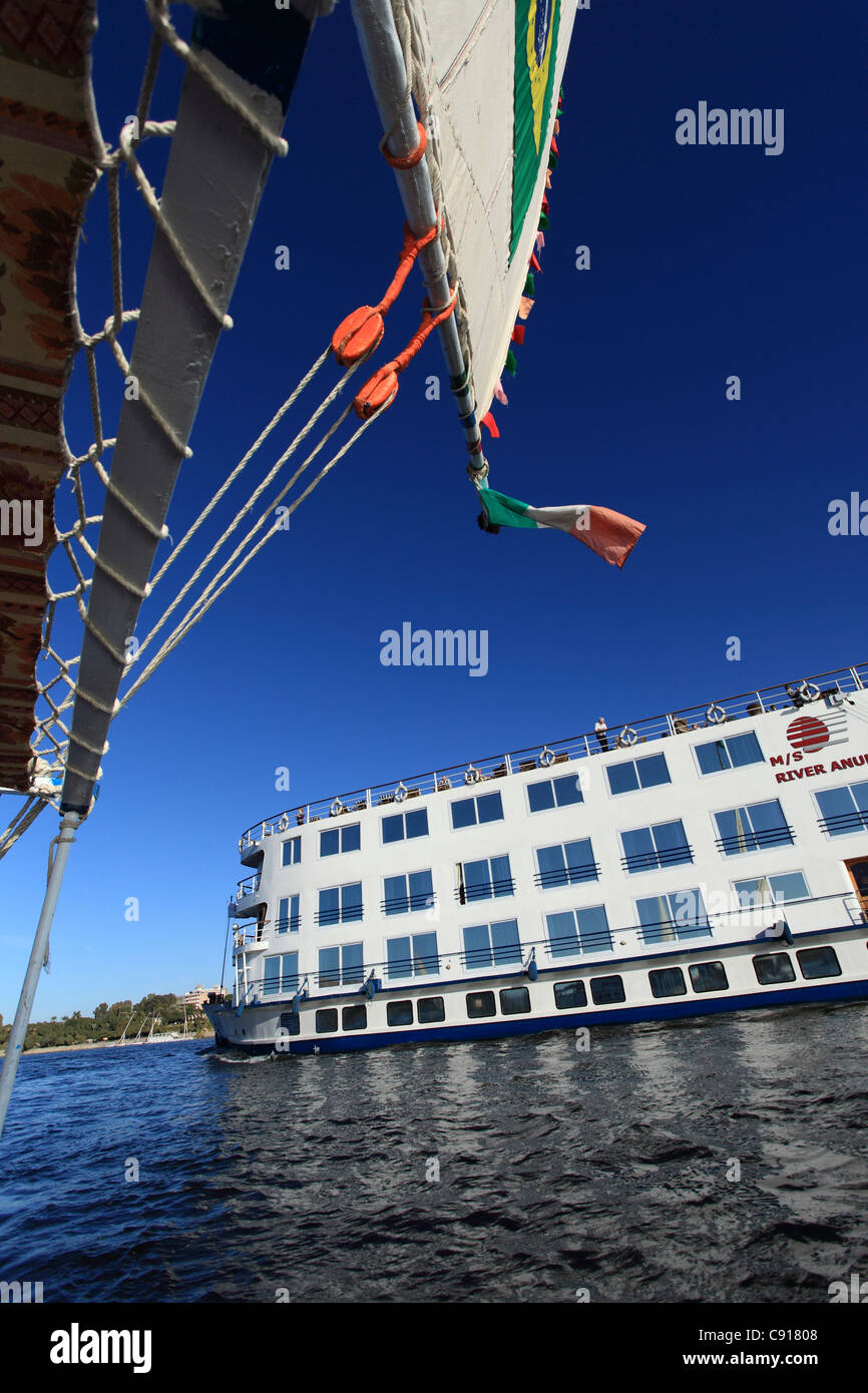 Lateen rig hi-res stock photography and images - Alamy