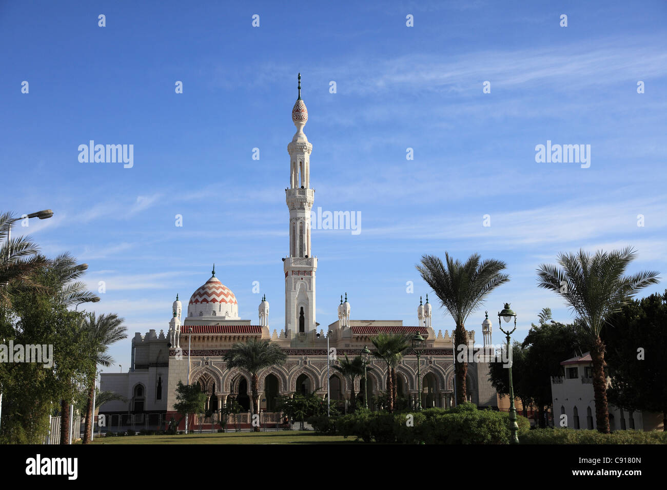 Mosque along the nile hi-res stock photography and images - Alamy