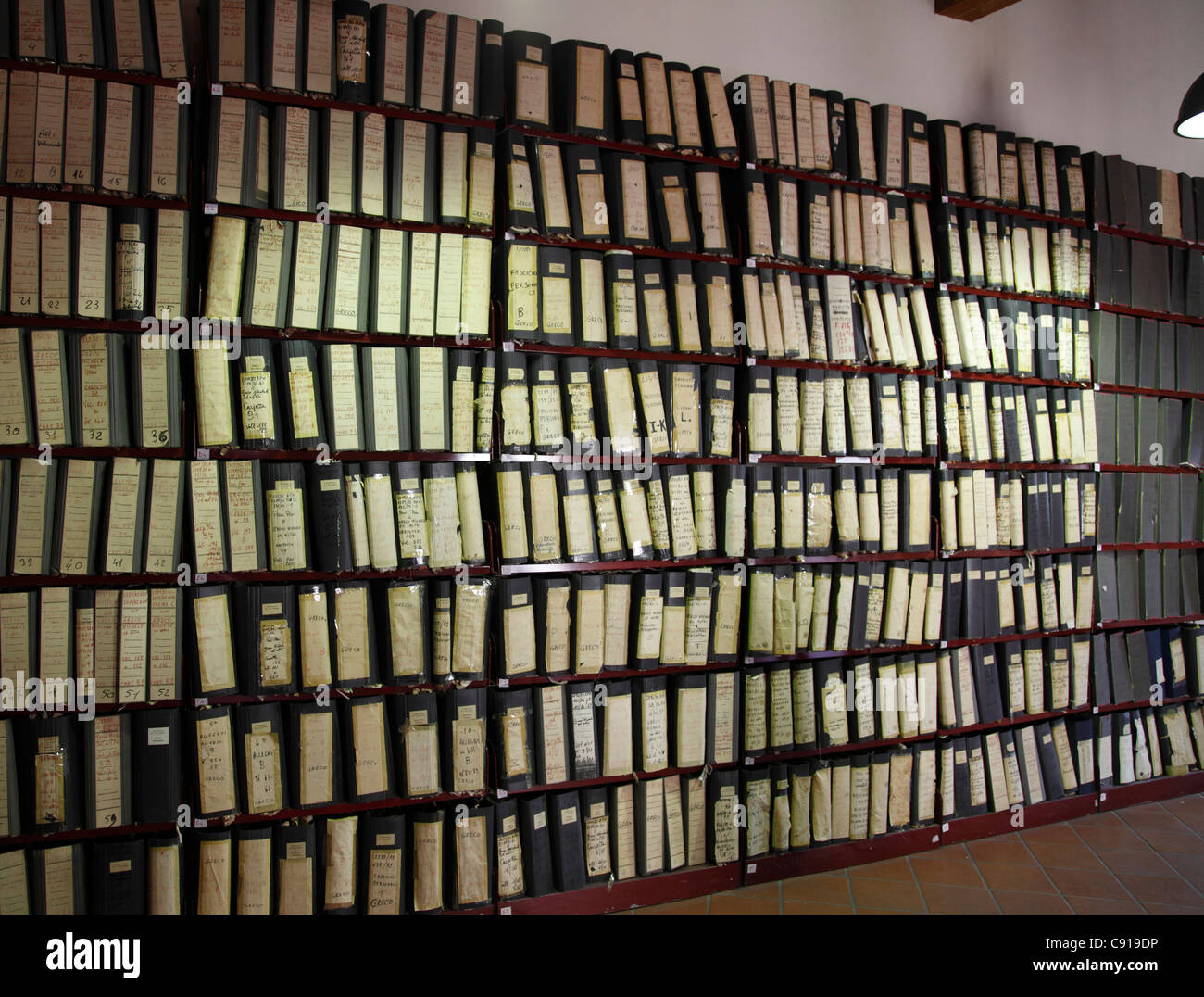 Mafia mafiosi hi-res stock photography and images - Alamy