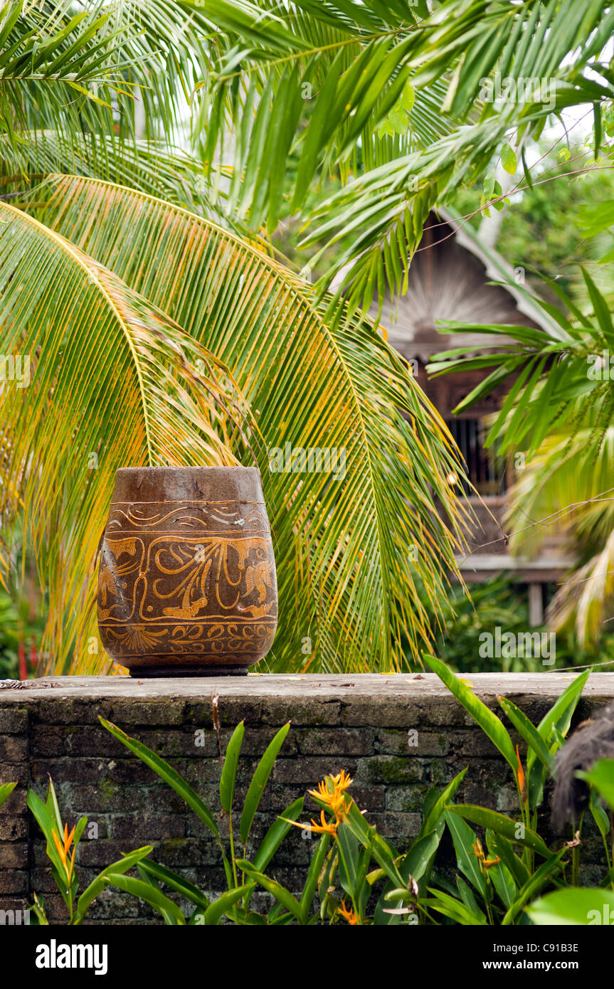 Bon ton hi-res stock photography and images - Alamy