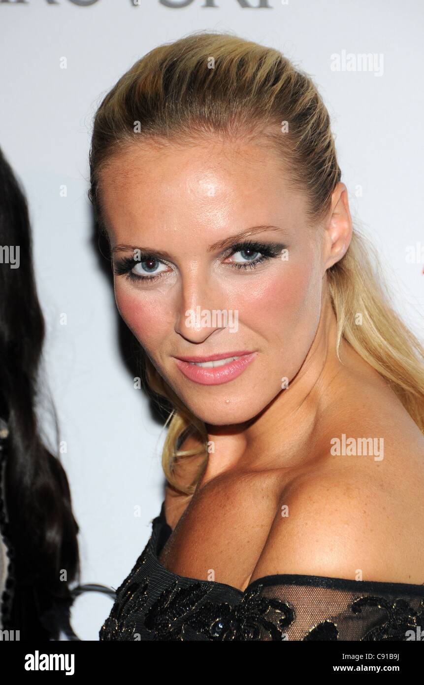 Keren Craig at arrivals for 15th Annual Accessories Council Excellence ...