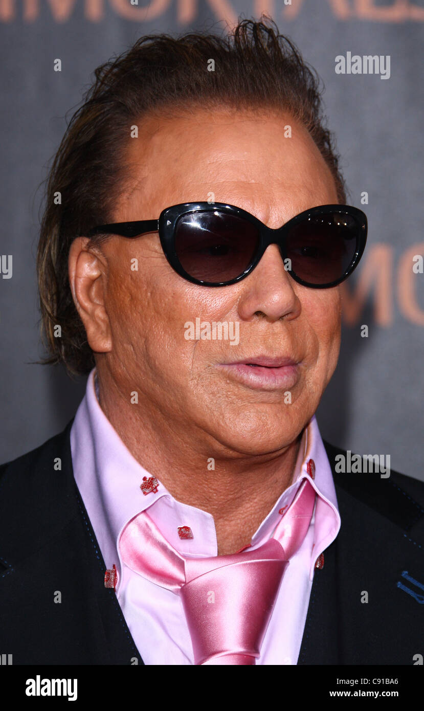Immortals mickey rourke hi-res stock photography and images - Alamy
