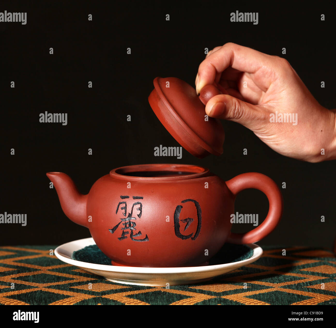 Chinese tea pot Stock Photo - Alamy
