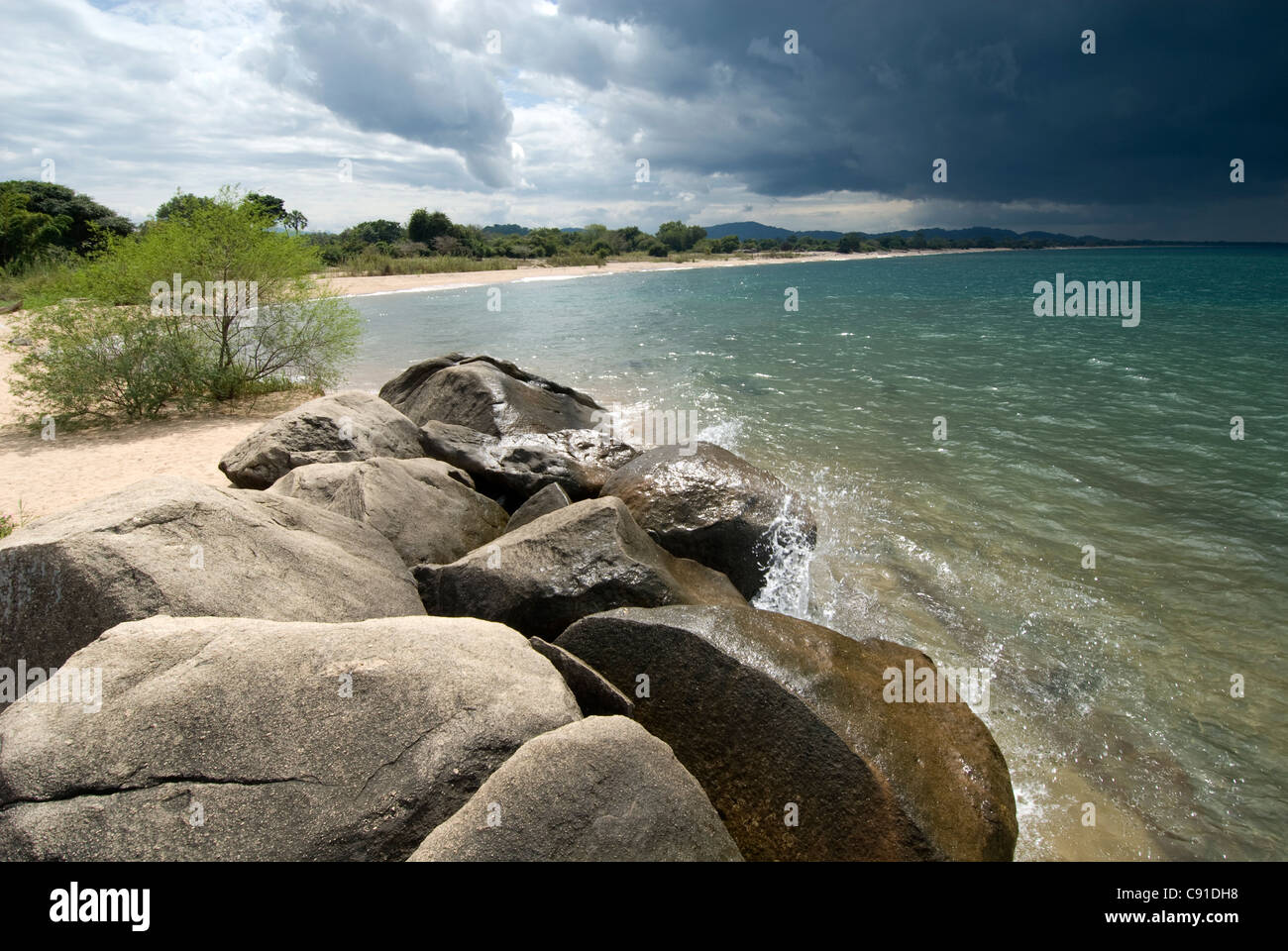 Mwaya Beach is near Matete village, between Nkhata bay and Nkhotakota ...