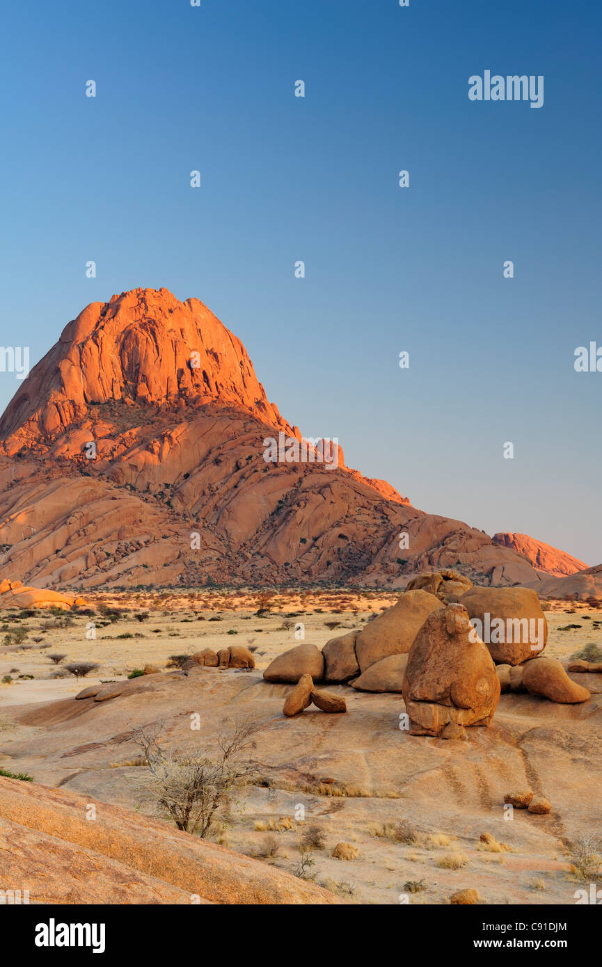 Morning sun at Great Spitzkoppe, balancing rock in foreground, Great ...