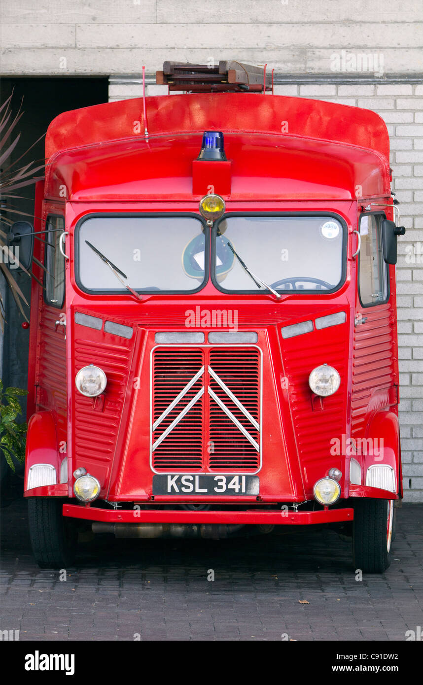 Strange little Citroen fire engine outside the National Theatre, London ...
