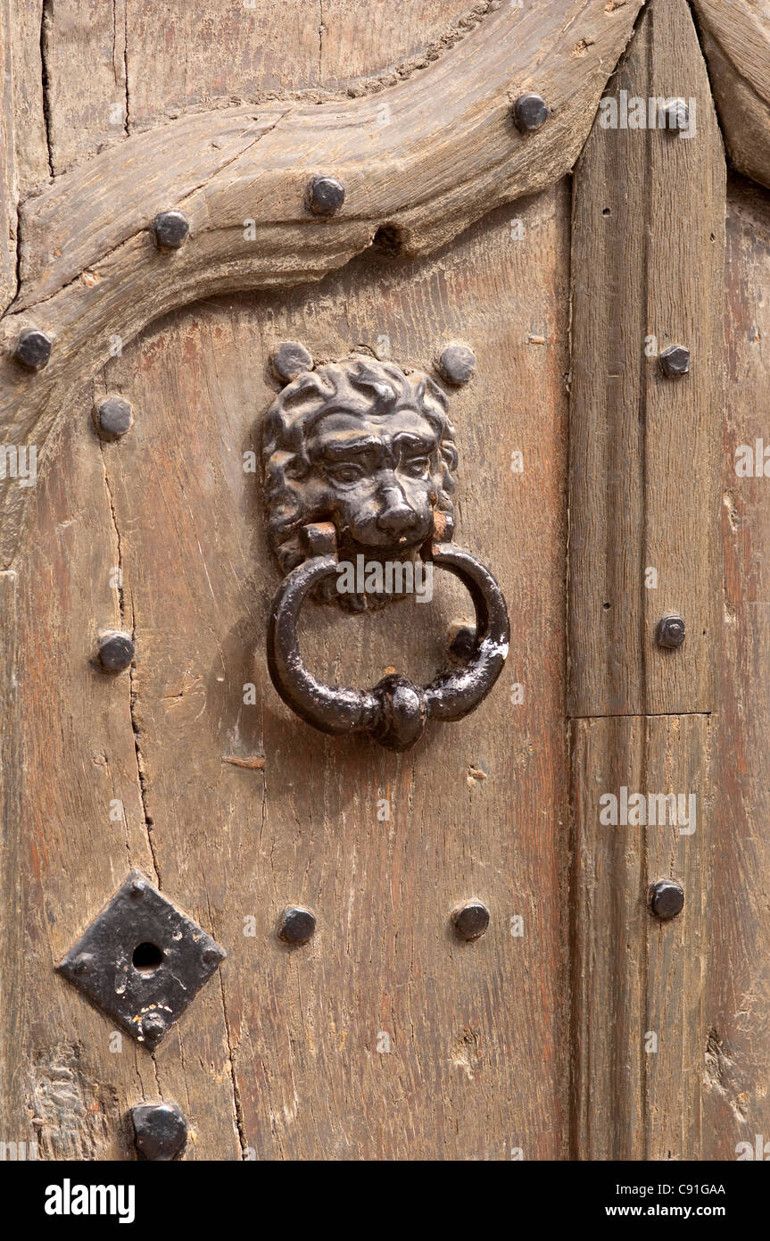 Oxford is home to many ornate and intricate doors with beautiful ...