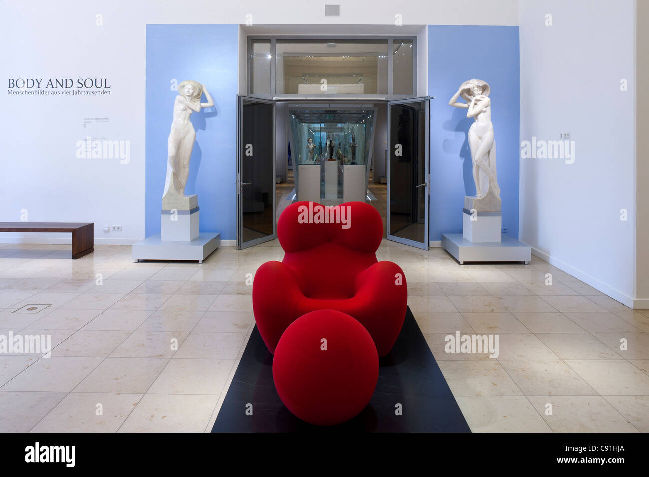Human body exhibition hi-res stock photography and images - Alamy