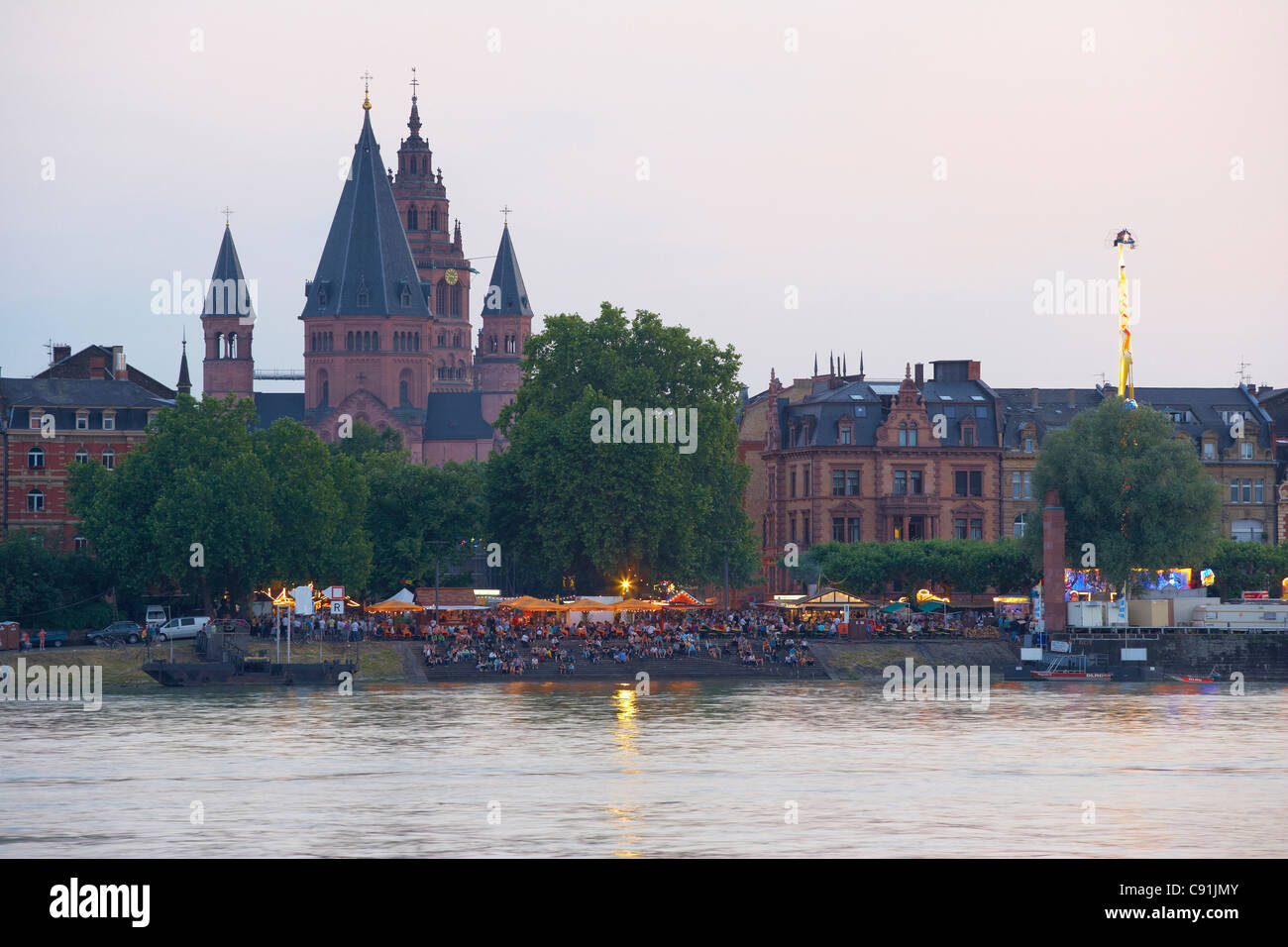 Kermis hi-res stock photography and images - Alamy