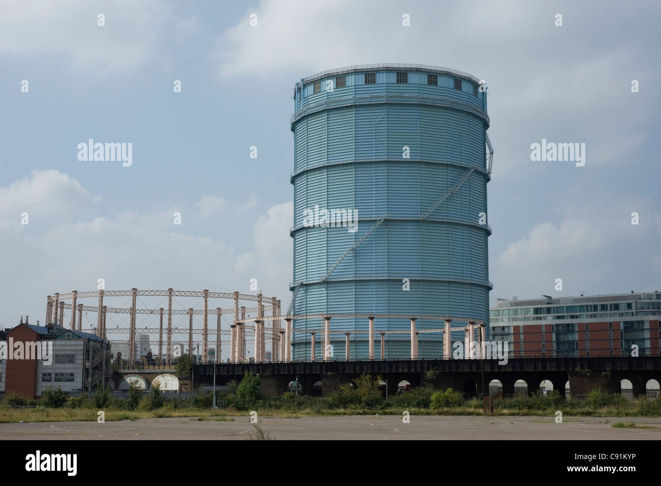 A gasometer by Battersea Power Station, Battersea, London, UK Stock ...