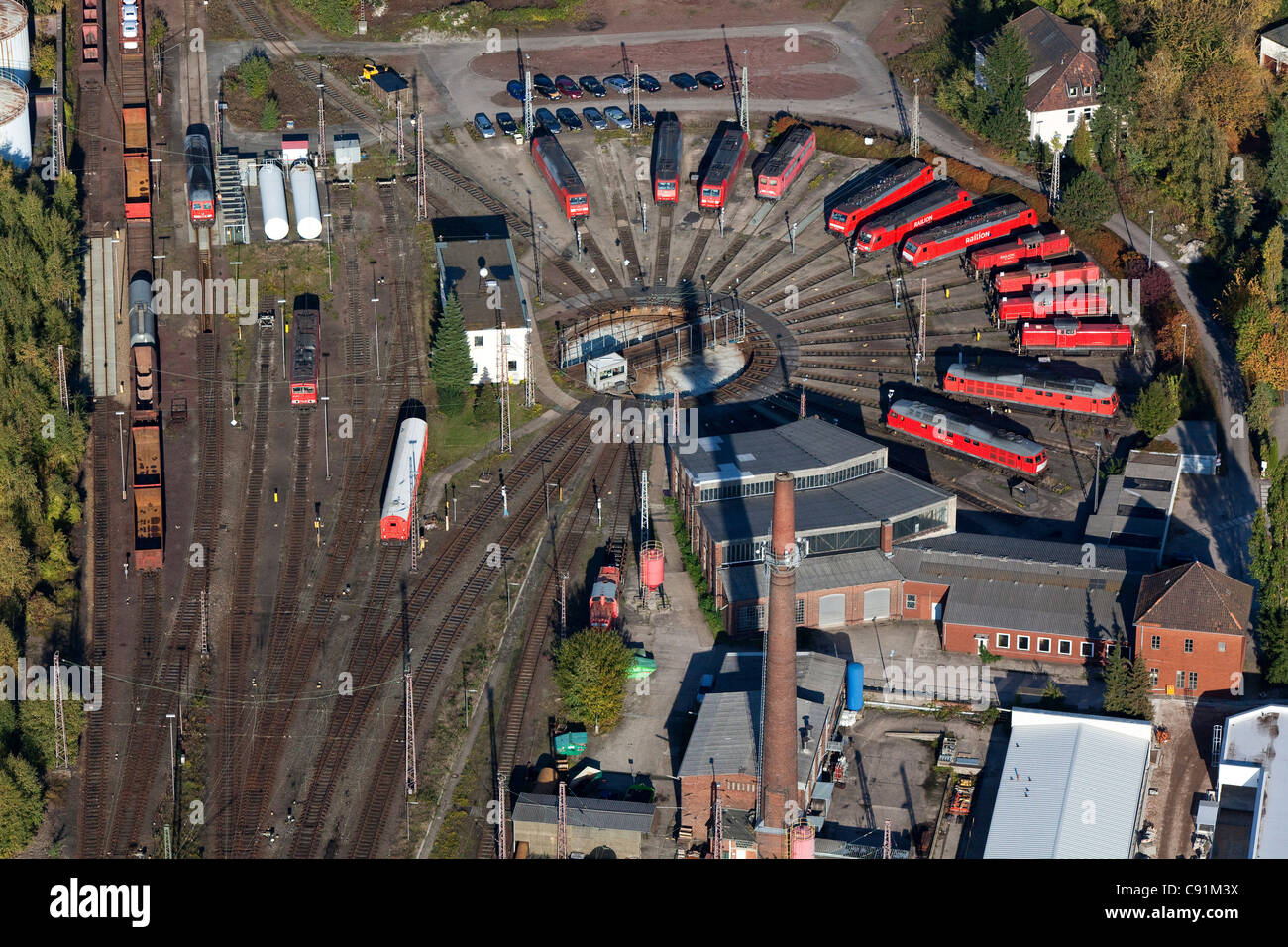 Railway turntable hi-res stock photography and images - Alamy