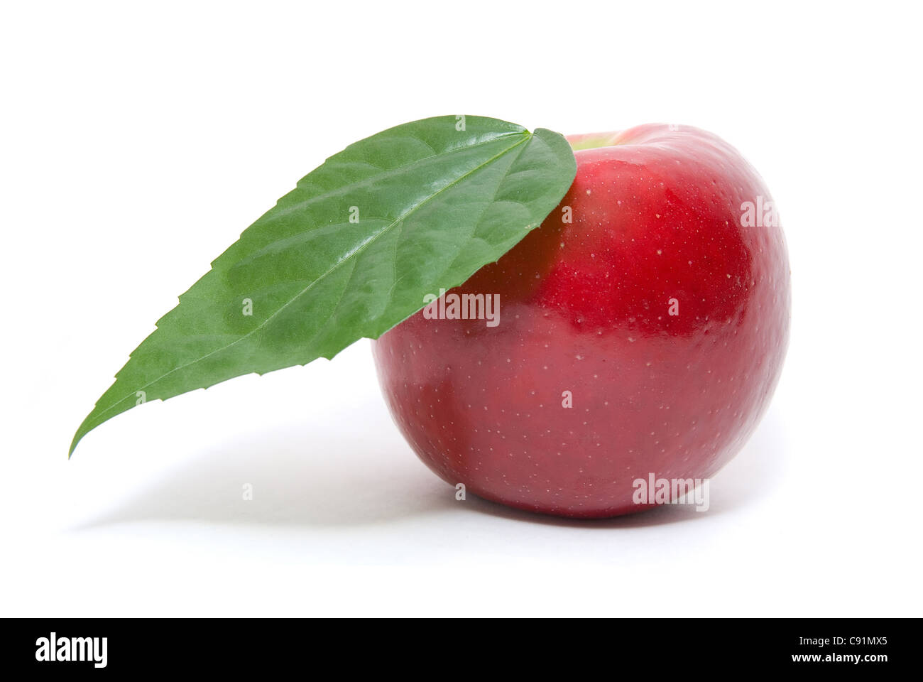 ripe fresh red apple with leaf isolated on white Stock Photo - Alamy