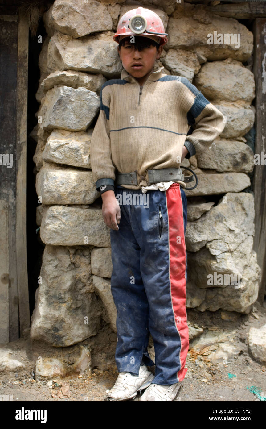 There are 800 child miners working underground in the silver mines of ...