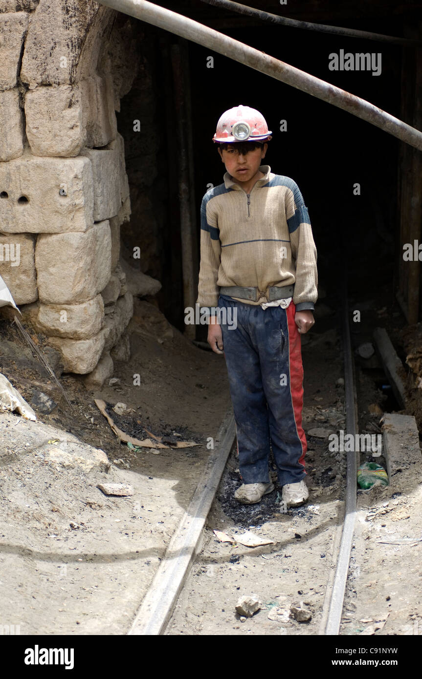There are 800 child miners working underground in the silver mines of ...