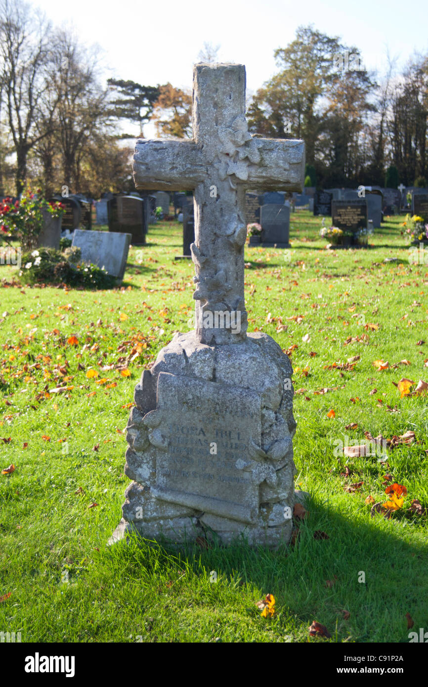 Carved tree cross hi-res stock photography and images - Alamy